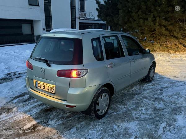 Pelēks Mazda 2 2007 Viļņa, ar dzinēja tilpumu 1.39 L un nobraukumu 175 tūkst. km par 550 €, foto 6 vietnē AUTOMOTO.COM.LV