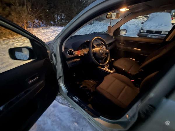 Pelēks Mazda 2 2007 Viļņa, ar dzinēja tilpumu 1.39 L un nobraukumu 175 tūkst. km par 550 €, foto 10 vietnē AUTOMOTO.COM.LV
