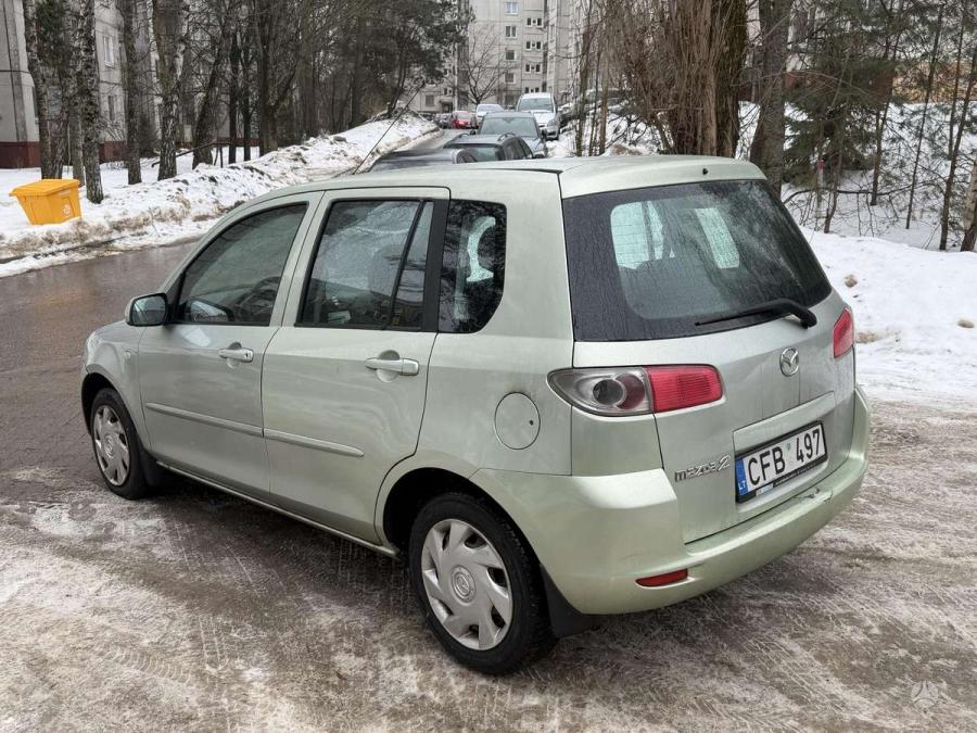 Grey Mazda 2 2007 in Vilnius, with an engine capacity of 1.40 L and mileage of 175 thousand km for 550 €, photo 4 on AUTOMOTO.COM.LV