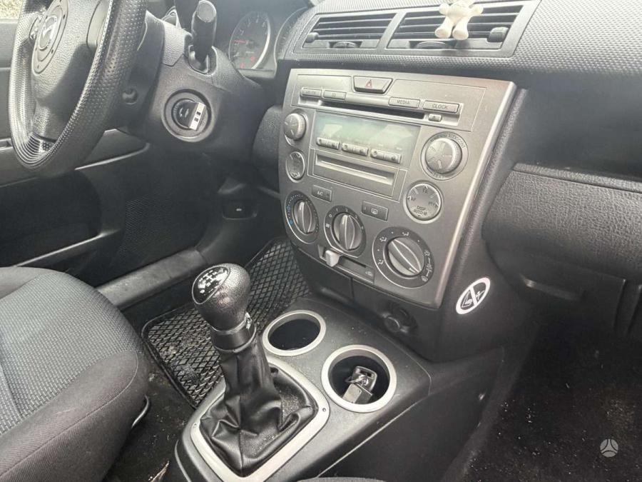 Grey Mazda 2 2007 in Vilnius, with an engine capacity of 1.40 L and mileage of 175 thousand km for 550 €, photo 15 on AUTOMOTO.COM.LV