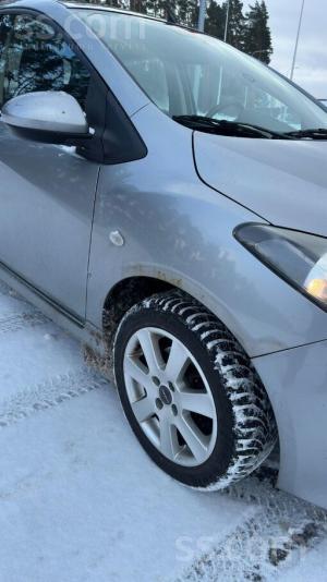Grey Mazda 2 2009 in Riga, with an engine capacity of 1.50 L and mileage of 109 thousand km for 2000 €, photo 7 on AUTOMOTO.COM.LV