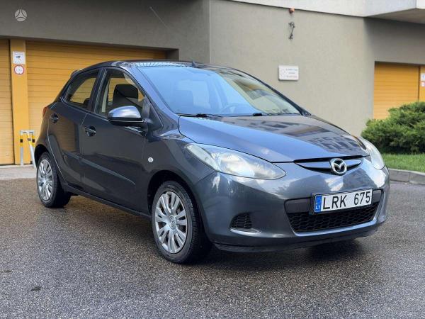 Grey Mazda 2 2009 in Vilnius, with an engine capacity of 1.40 L and mileage of 304 thousand km for 1350 €, photo 1 on AUTOMOTO.COM.LV
