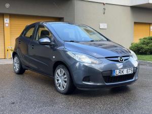 Grey Mazda 2 2009 in Vilnius, with an engine capacity of 1.40 L and mileage of 304 thousand km for 1350 €, photo  on AUTOMOTO.COM.LV