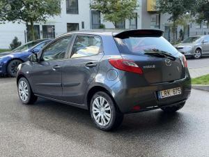 Grey Mazda 2 2009 in Vilnius, with an engine capacity of 1.40 L and mileage of 304 thousand km for 1350 €, photo 5 on AUTOMOTO.COM.LV