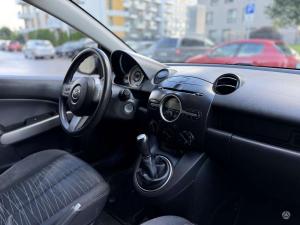 Grey Mazda 2 2009 in Vilnius, with an engine capacity of 1.40 L and mileage of 304 thousand km for 1350 €, photo 8 on AUTOMOTO.COM.LV