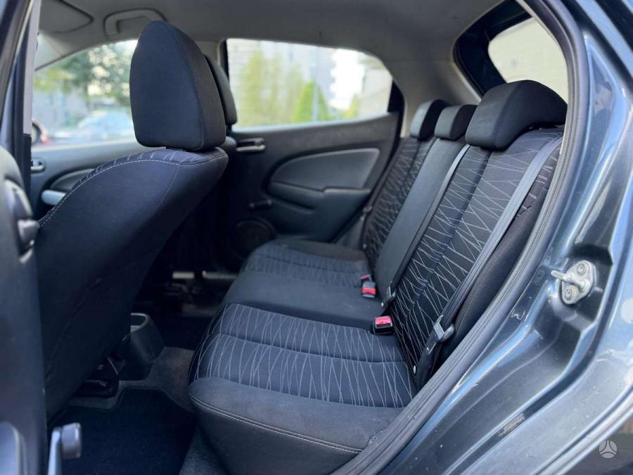 Grey Mazda 2 2009 in Vilnius, with an engine capacity of 1.40 L and mileage of 304 thousand km for 1350 €, photo 11 on AUTOMOTO.COM.LV