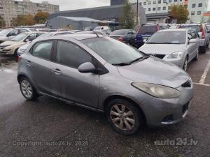 Pelēks Mazda 2 2009 Tallina, ar dzinēja tilpumu 1.60 L un nobraukumu 227 tūkst. km par 699 €, foto 1 vietnē AUTOMOTO.COM.LV
