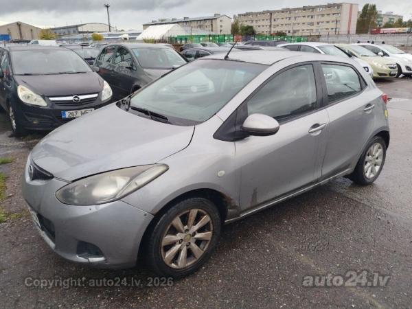 Pelēks Mazda 2 2009 Tallina, ar dzinēja tilpumu 1.60 L un nobraukumu 227 tūkst. km par 699 €, foto 3 vietnē AUTOMOTO.COM.LV