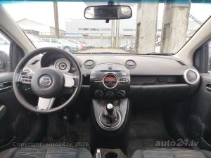 Pelēks Mazda 2 2009 Tallina, ar dzinēja tilpumu 1.60 L un nobraukumu 227 tūkst. km par 699 €, foto 6 vietnē AUTOMOTO.COM.LV