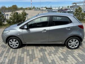 Grey Mazda 2 2010 in Siauliai, with an engine capacity of 1.40 L and mileage of 209 thousand km for 2450 €, photo 3 on AUTOMOTO.COM.LV