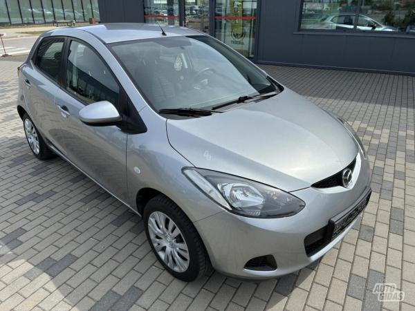 Grey Mazda 2 2010 in Siauliai, with an engine capacity of 1.40 L and mileage of 209 thousand km for 2450 €, photo 8 on AUTOMOTO.COM.LV