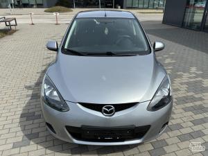 Grey Mazda 2 2010 in Siauliai, with an engine capacity of 1.40 L and mileage of 209 thousand km for 2450 €, photo 10 on AUTOMOTO.COM.LV