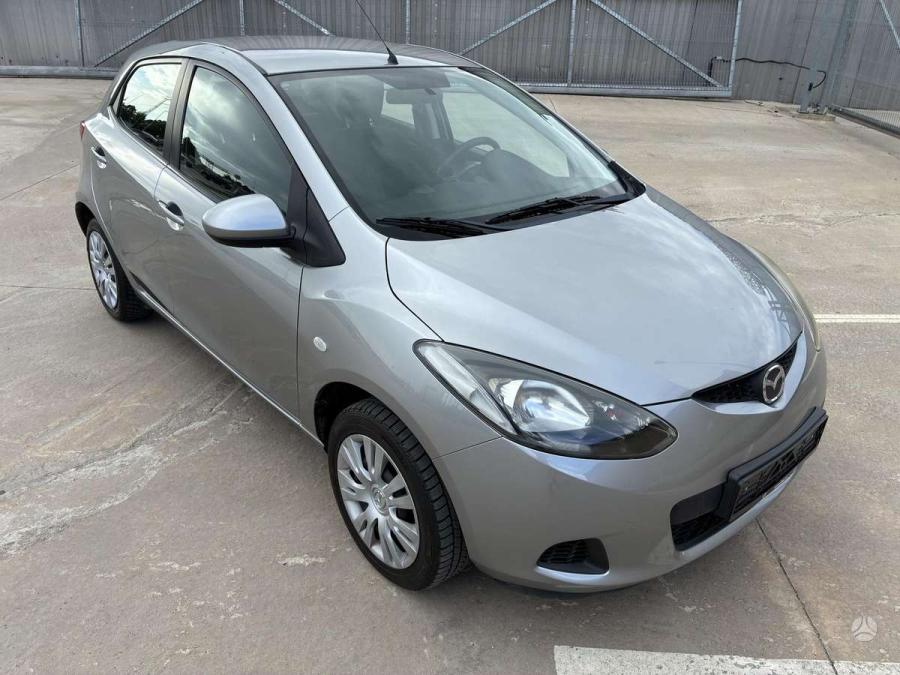 Pelēks Mazda 2 2010 Šauļi, ar dzinēja tilpumu 1.40 L un nobraukumu 210 tūkst. km par 2150 €, foto 8 vietnē AUTOMOTO.COM.LV