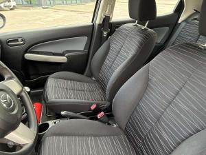 Pelēks Mazda 2 2010 Šauļi, ar dzinēja tilpumu 1.40 L un nobraukumu 210 tūkst. km par 2150 €, foto 11 vietnē AUTOMOTO.COM.LV