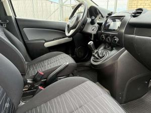 Pelēks Mazda 2 2010 Šauļi, ar dzinēja tilpumu 1.40 L un nobraukumu 210 tūkst. km par 2150 €, foto 13 vietnē AUTOMOTO.COM.LV