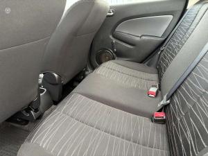 Pelēks Mazda 2 2010 Šauļi, ar dzinēja tilpumu 1.40 L un nobraukumu 210 tūkst. km par 2150 €, foto 18 vietnē AUTOMOTO.COM.LV