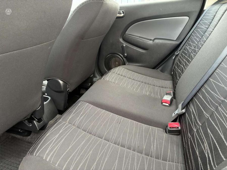 Pelēks Mazda 2 2010 Šauļi, ar dzinēja tilpumu 1.40 L un nobraukumu 210 tūkst. km par 2150 €, foto 18 vietnē AUTOMOTO.COM.LV