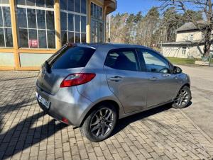 Grey Mazda 2 2013 in Jurmala, with an engine capacity of 1.40 L and mileage of 132 thousand km for 2950 €, photo 5 on AUTOMOTO.COM.LV