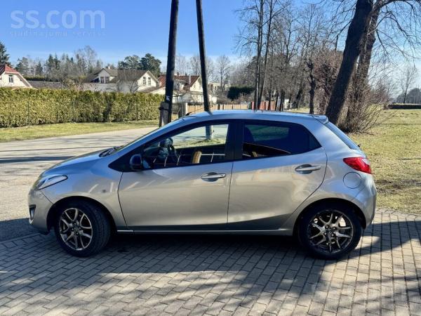 Grey Mazda 2 2013 in Jurmala, with an engine capacity of 1.40 L and mileage of 132 thousand km for 2950 €, photo 6 on AUTOMOTO.COM.LV