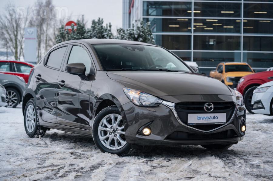 Pelēks Mazda 2 2016 Rīga, ar dzinēja tilpumu 1.50 L un nobraukumu 80 tūkst. km par 9490 €, foto 3 vietnē AUTOMOTO.COM.LV