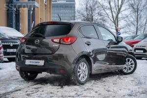 Pelēks Mazda 2 2016 Rīga, ar dzinēja tilpumu 1.50 L un nobraukumu 80 tūkst. km par 9490 €, foto 6 vietnē AUTOMOTO.COM.LV