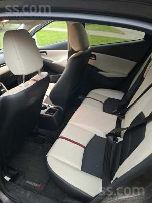 Grey Mazda 2 2016 in Dobele, with an engine capacity of 1.50 L and mileage of 91 thousand km for 9550 €, photo 10 on AUTOMOTO.COM.LV
