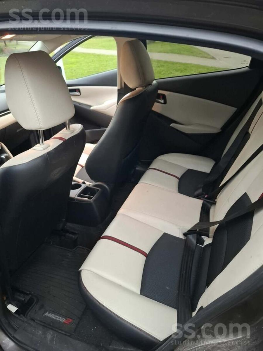 Grey Mazda 2 2016 in Dobele, with an engine capacity of 1.50 L and mileage of 91 thousand km for 9550 €, photo 10 on AUTOMOTO.COM.LV