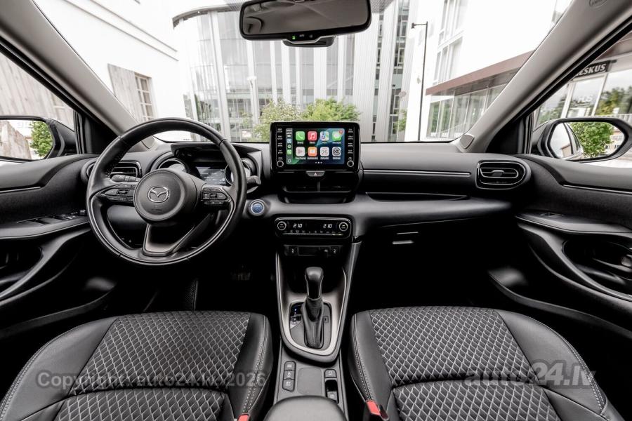 Pelēks Mazda 2 2024 Pērnava, ar dzinēja tilpumu 1.50 L un nobraukumu 26 tūkst. km par 17900 €, foto 14 vietnē AUTOMOTO.COM.LV