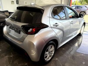 Grey Mazda 2 2024 in Panevezys, with an engine capacity of 1.50 L and mileage of 21 thousand km for 16400 €, photo 9 on AUTOMOTO.COM.LV