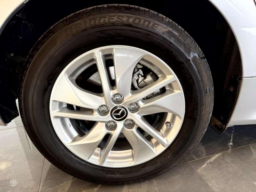 Grey Mazda 2 2024 in Panevezys, with an engine capacity of 1.50 L and mileage of 21 thousand km for 16400 €, photo 24 on AUTOMOTO.COM.LV