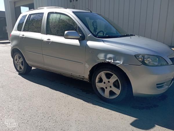 Grey Mazda 2 2004 in Vilnius, with an engine capacity of 1.40 L and mileage of 300 thousand km for 400 €, photo 6 on AUTOMOTO.COM.LV