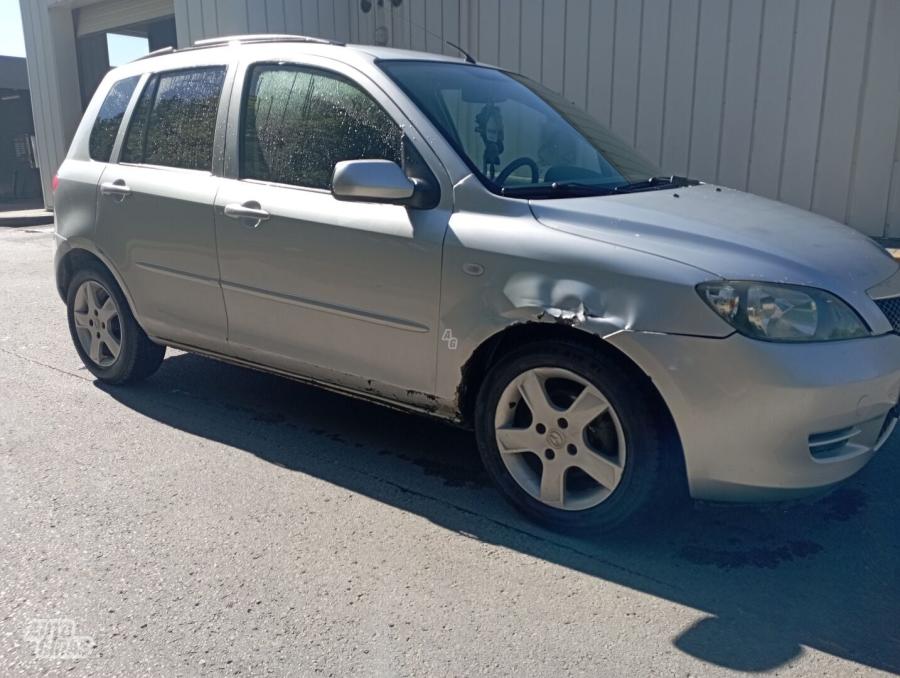 Grey Mazda 2 2004 in Vilnius, with an engine capacity of 1.40 L and mileage of 300 thousand km for 400 €, photo 7 on AUTOMOTO.COM.LV
