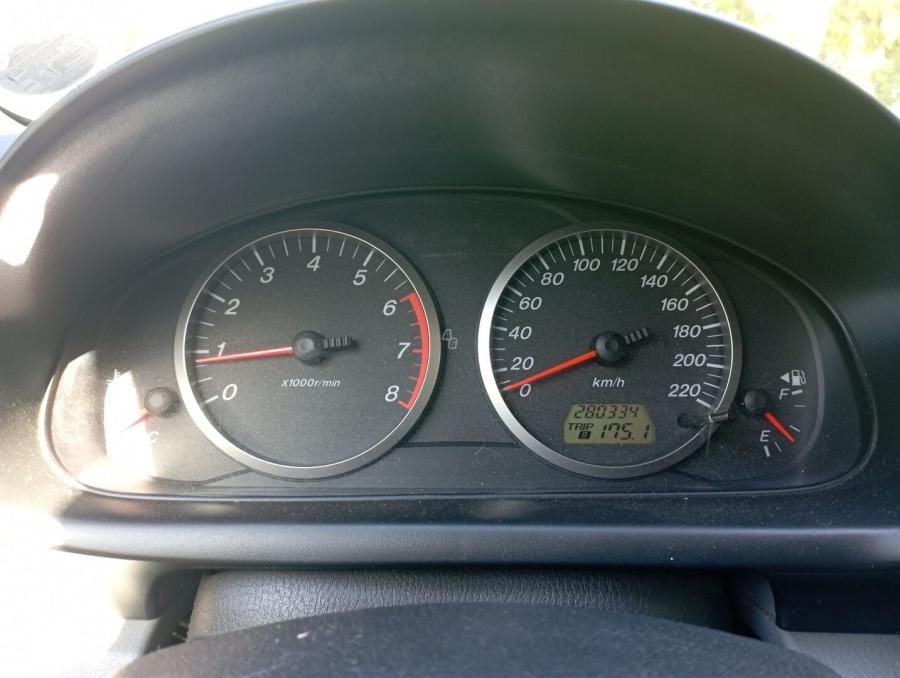 Grey Mazda 2 2004 in Vilnius, with an engine capacity of 1.40 L and mileage of 300 thousand km for 400 €, photo 15 on AUTOMOTO.COM.LV