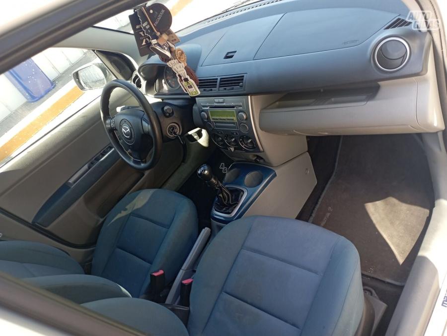 Grey Mazda 2 2004 in Vilnius, with an engine capacity of 1.40 L and mileage of 300 thousand km for 400 €, photo 19 on AUTOMOTO.COM.LV
