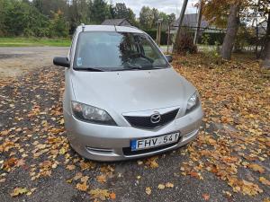 Pelēks Mazda 2 2005 Jurbarkas, ar dzinēja tilpumu 1.40 L un nobraukumu 150 tūkst. km par 850 €, foto  vietnē AUTOMOTO.COM.LV
