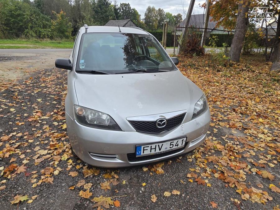 Pelēks Mazda 2 2005 Jurbarkas, ar dzinēja tilpumu 1.40 L un nobraukumu 150 tūkst. km par 850 €, foto 1 vietnē AUTOMOTO.COM.LV