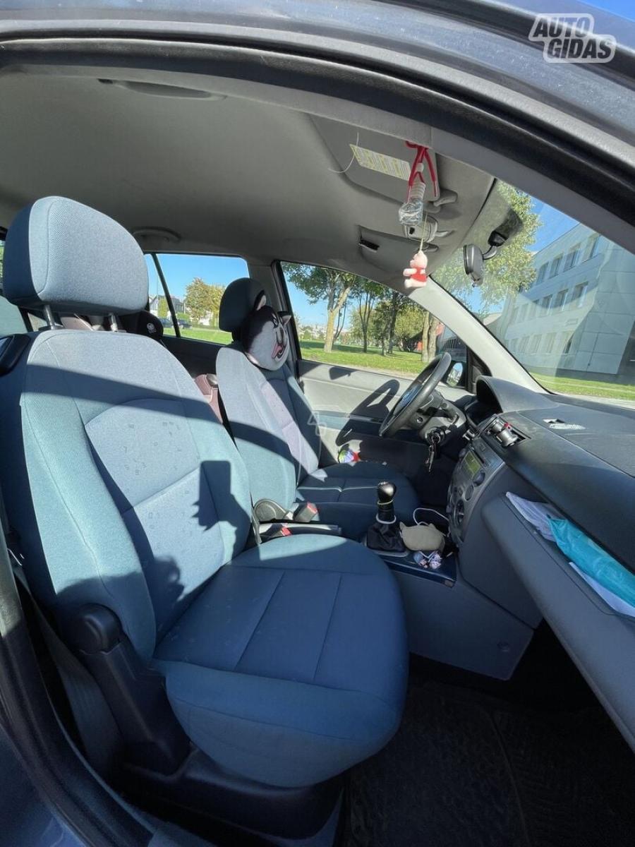 Mazda 2 2004 Klaipėda, ar dzinēja tilpumu 1.40 L un nobraukumu 204 tūkst. km par 480 €, foto 16 vietnē AUTOMOTO.COM.LV