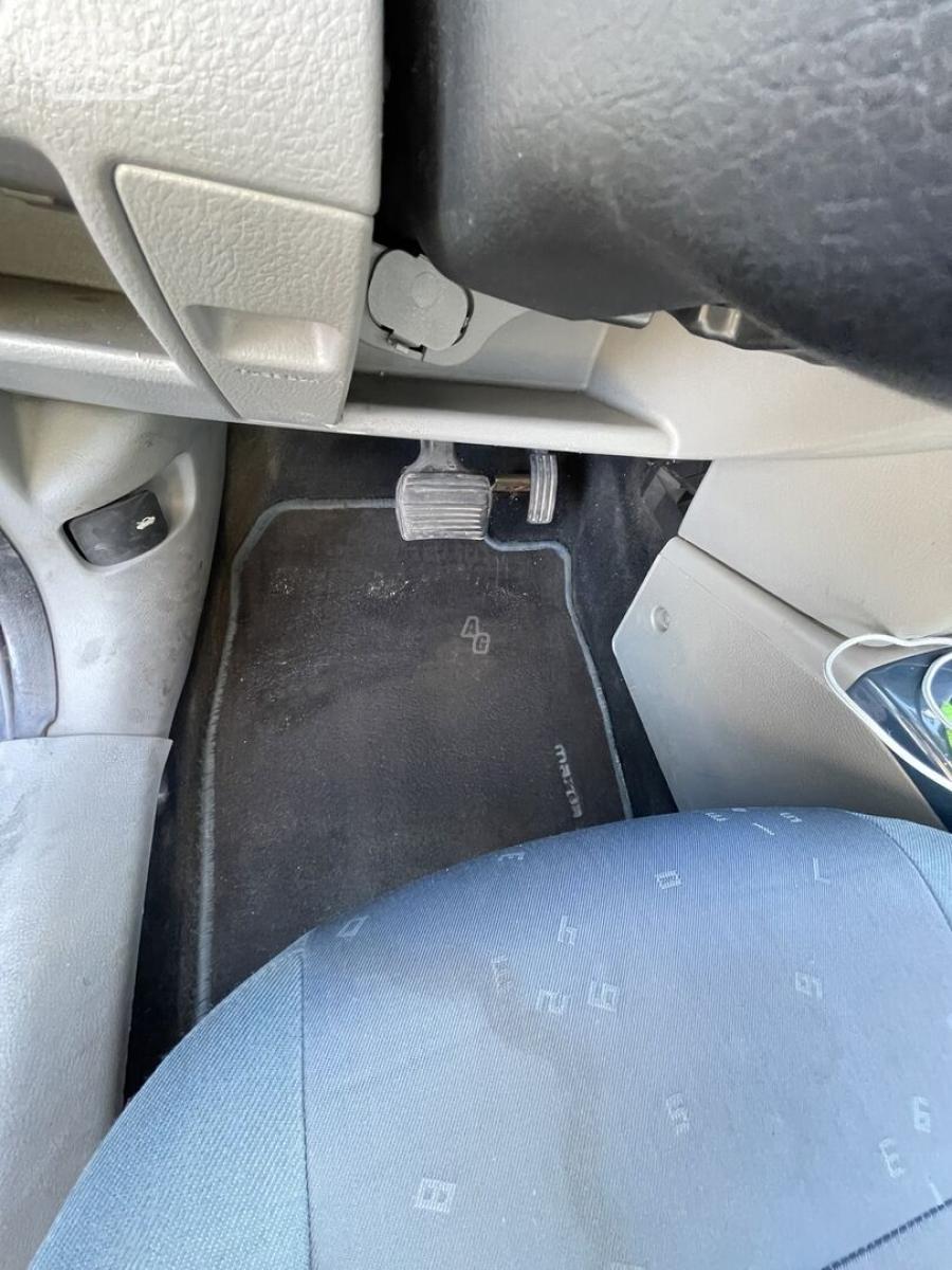 Mazda 2 2004 Klaipėda, ar dzinēja tilpumu 1.40 L un nobraukumu 204 tūkst. km par 480 €, foto 20 vietnē AUTOMOTO.COM.LV