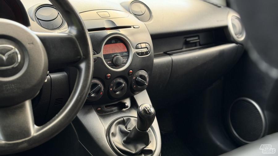 Mazda 2 2009 Viļņa, ar dzinēja tilpumu 1.50 L un nobraukumu 232 tūkst. km par 1250 €, foto 10 vietnē AUTOMOTO.COM.LV
