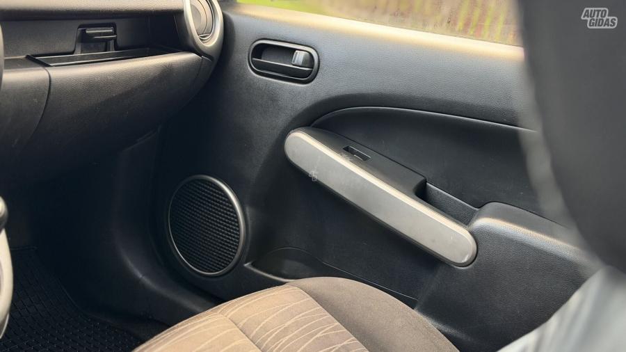 Mazda 2 2009 Viļņa, ar dzinēja tilpumu 1.50 L un nobraukumu 232 tūkst. km par 1250 €, foto 11 vietnē AUTOMOTO.COM.LV