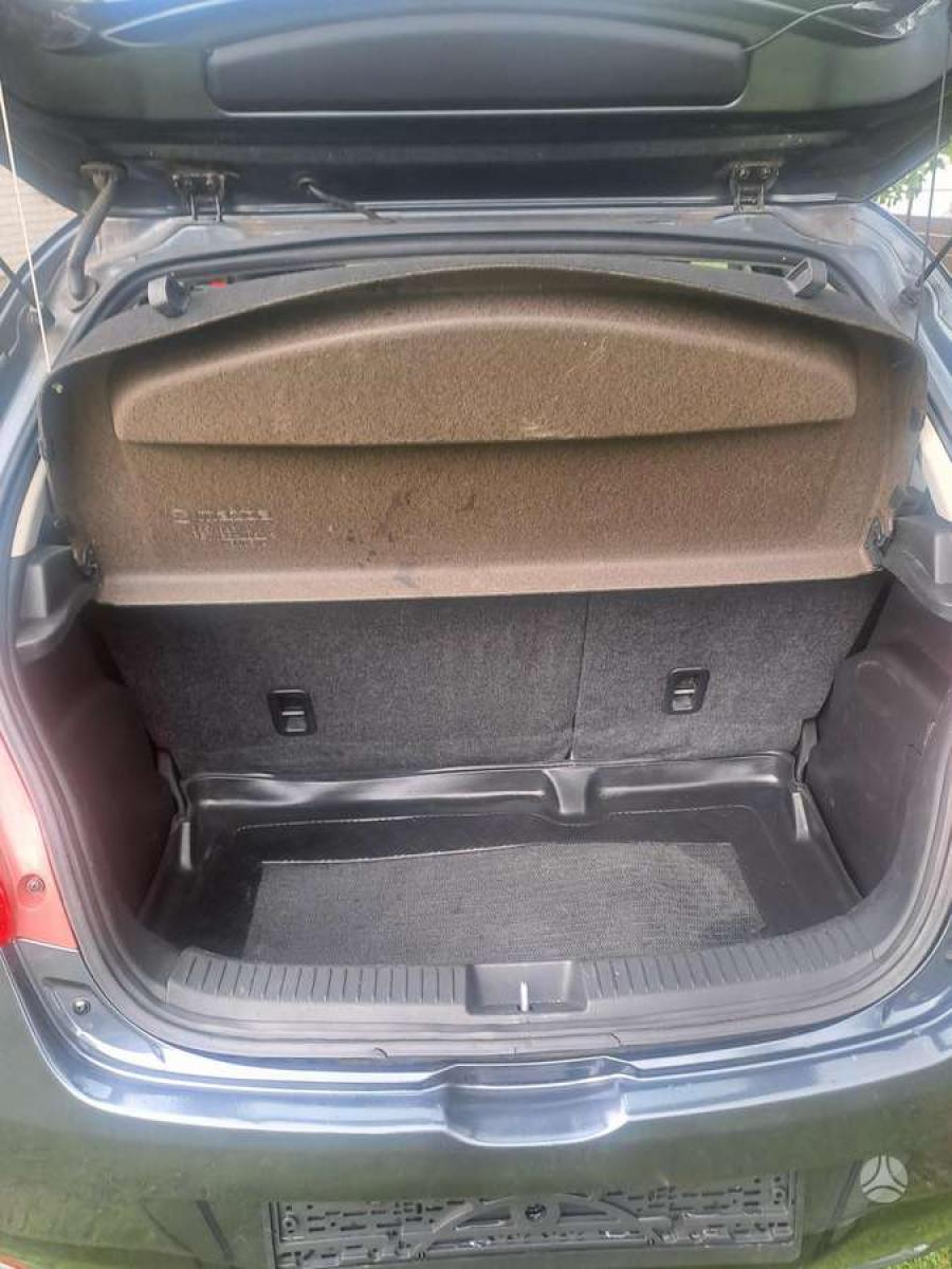 Mazda 2 2010 Kauņa, ar dzinēja tilpumu 1.56 L un nobraukumu 235 tūkst. km par 1500 €, foto 4 vietnē AUTOMOTO.COM.LV