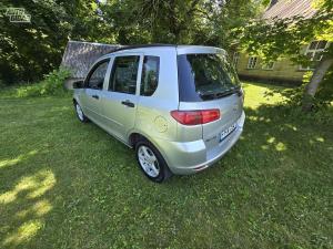 Mazda 2 2004 Jurbarkas, ar dzinēja tilpumu 1.40 L un nobraukumu 150 tūkst. km par 1000 €, foto 5 vietnē AUTOMOTO.COM.LV