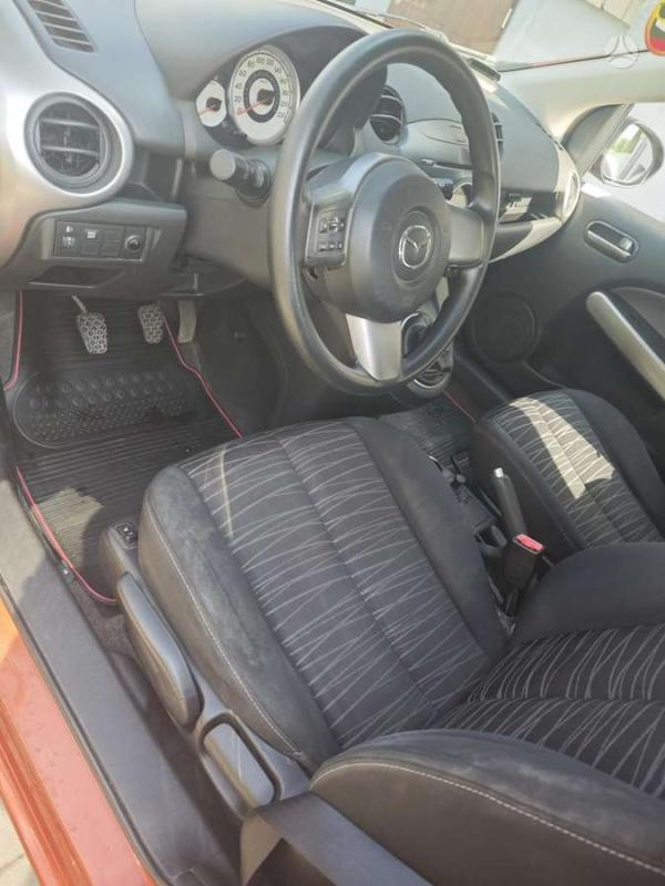 Oranžs Mazda 2 2009 Kauņa, ar dzinēja tilpumu 1.35 L un nobraukumu 170 tūkst. km par 1400 €, foto 6 vietnē AUTOMOTO.COM.LV