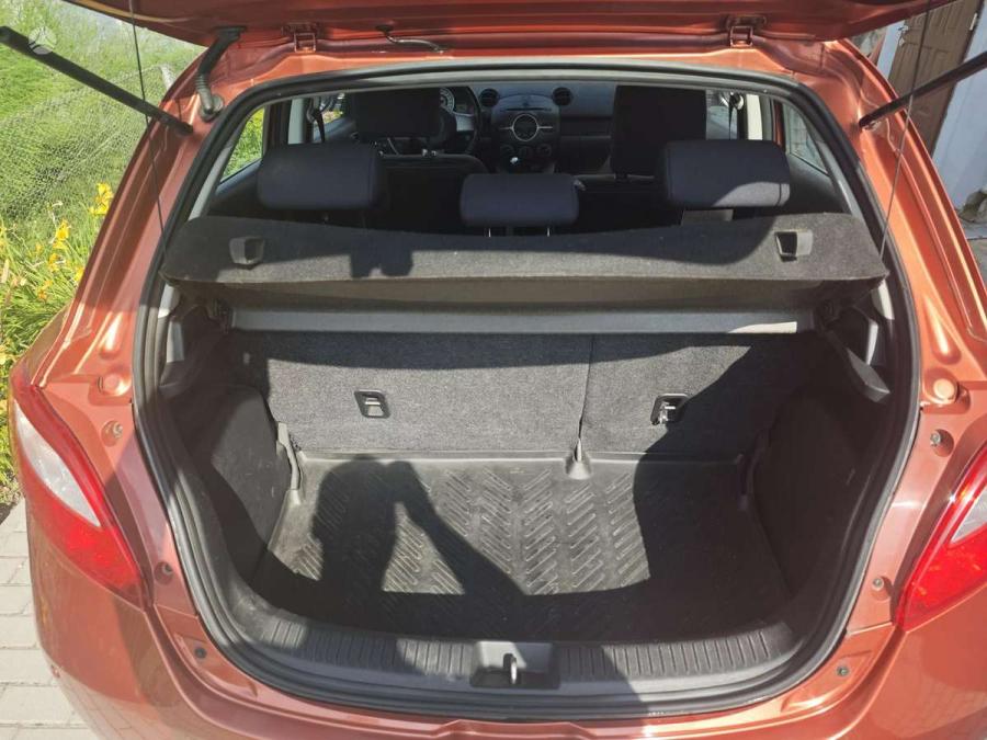 Oranžs Mazda 2 2009 Kauņa, ar dzinēja tilpumu 1.35 L un nobraukumu 170 tūkst. km par 1400 €, foto 8 vietnē AUTOMOTO.COM.LV