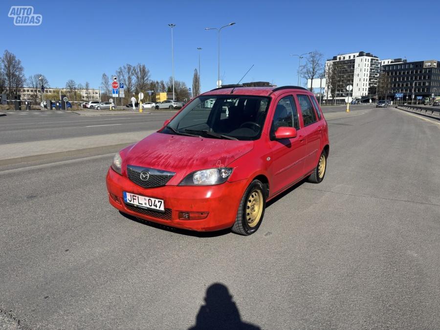 Red Mazda 2 2004 in Vilnius, with an engine capacity of 1.40 L and mileage of 167 thousand km for 380 €, photo 1 on AUTOMOTO.COM.LV