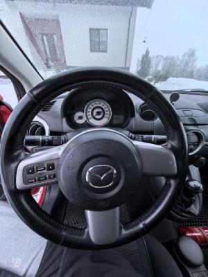 Sarkans Mazda 2 2008 Viļņa, ar dzinēja tilpumu 1.40 L un nobraukumu 280 tūkst. km par 700 €, foto 14 vietnē AUTOMOTO.COM.LV