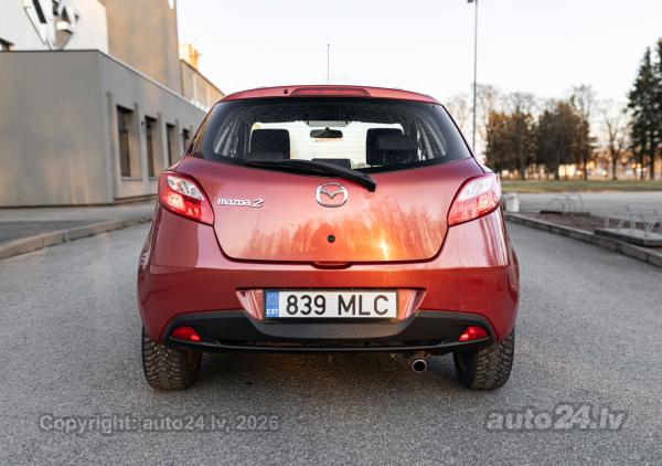 Red Mazda 2 2008 in Tallinn, with an engine capacity of 1.30 L and mileage of 228 thousand km for 2090 €, photo 5 on AUTOMOTO.COM.LV