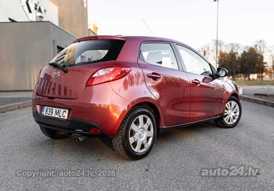 Sarkans Mazda 2 2008 Tallina, ar dzinēja tilpumu 1.30 L un nobraukumu 228 tūkst. km par 2090 €, foto 7 vietnē AUTOMOTO.COM.LV