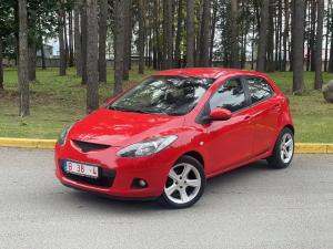 Sarkans Mazda 2 2008 Rīga, ar dzinēja tilpumu 1.40 L un nobraukumu 152 tūkst. km par 2790 €, foto  vietnē AUTOMOTO.COM.LV