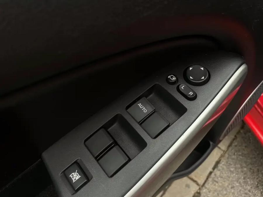 Red Mazda 2 2008 in Riga, with an engine capacity of 1.40 L and mileage of 152 thousand km for 2790 €, photo 14 on AUTOMOTO.COM.LV